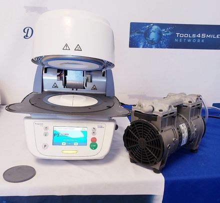 2015 Ivoclar Vivadent Programat CS Furnace + Vacuum Pump